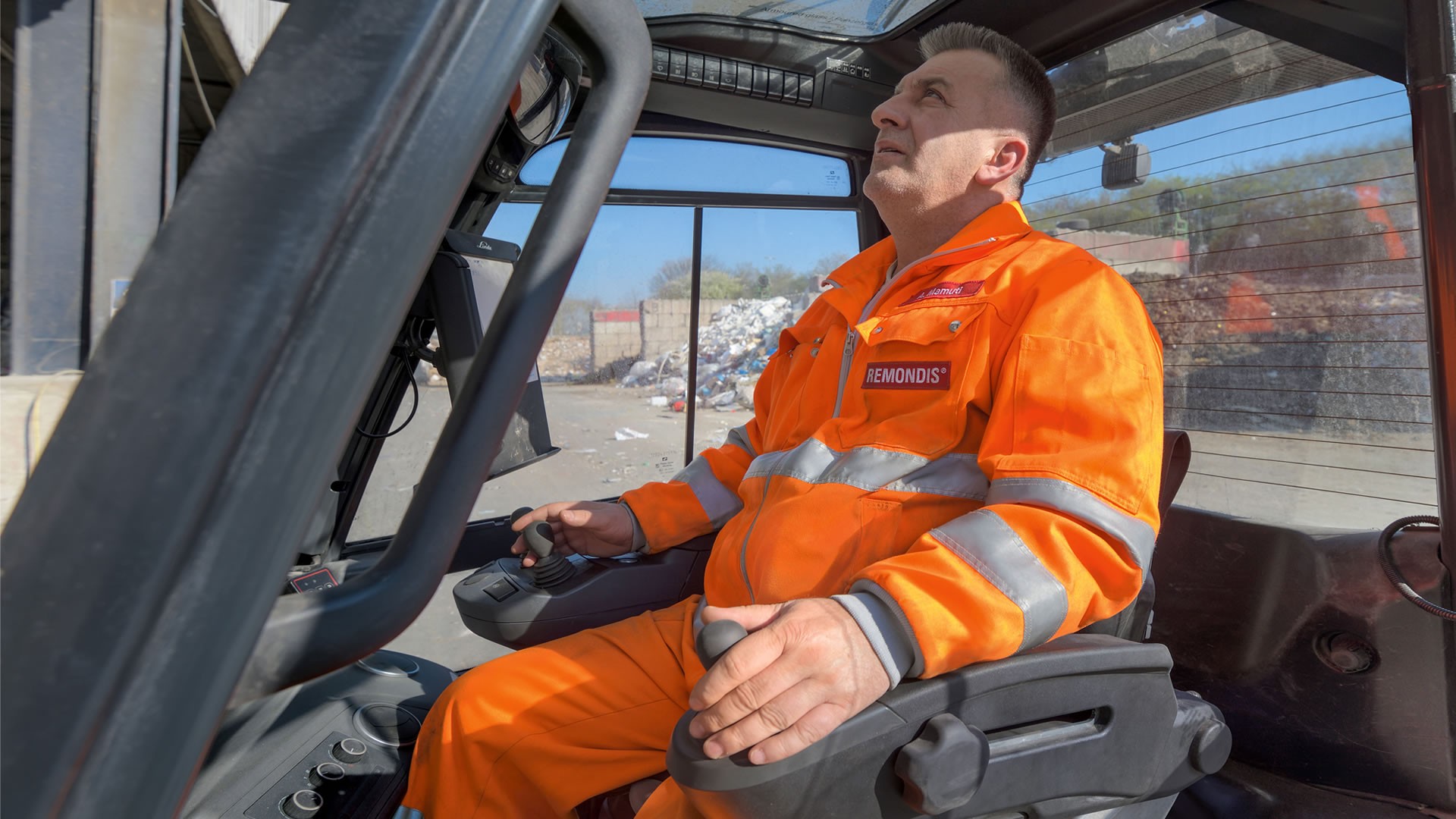 Ergonomischer Stapler fahren – ohne Lenkrad